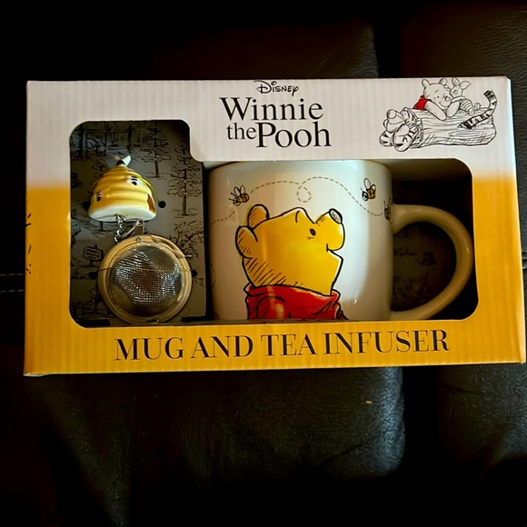 Disney | Dining | Disney Winnie The Pooh Ceramic Mug And Tea Infuser ...